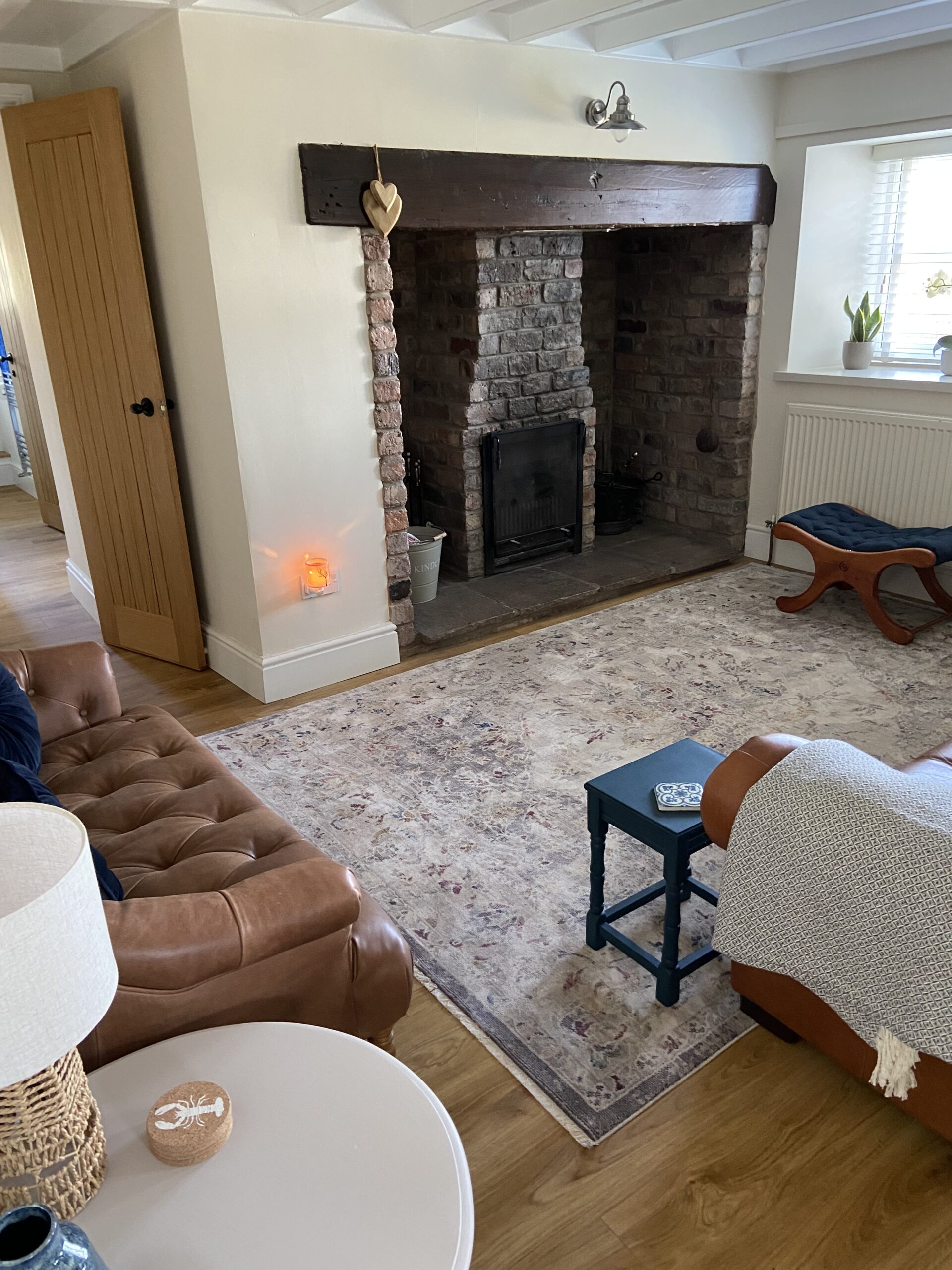 Halfway House holiday cottage gallery | rental property Mynytho, Wales